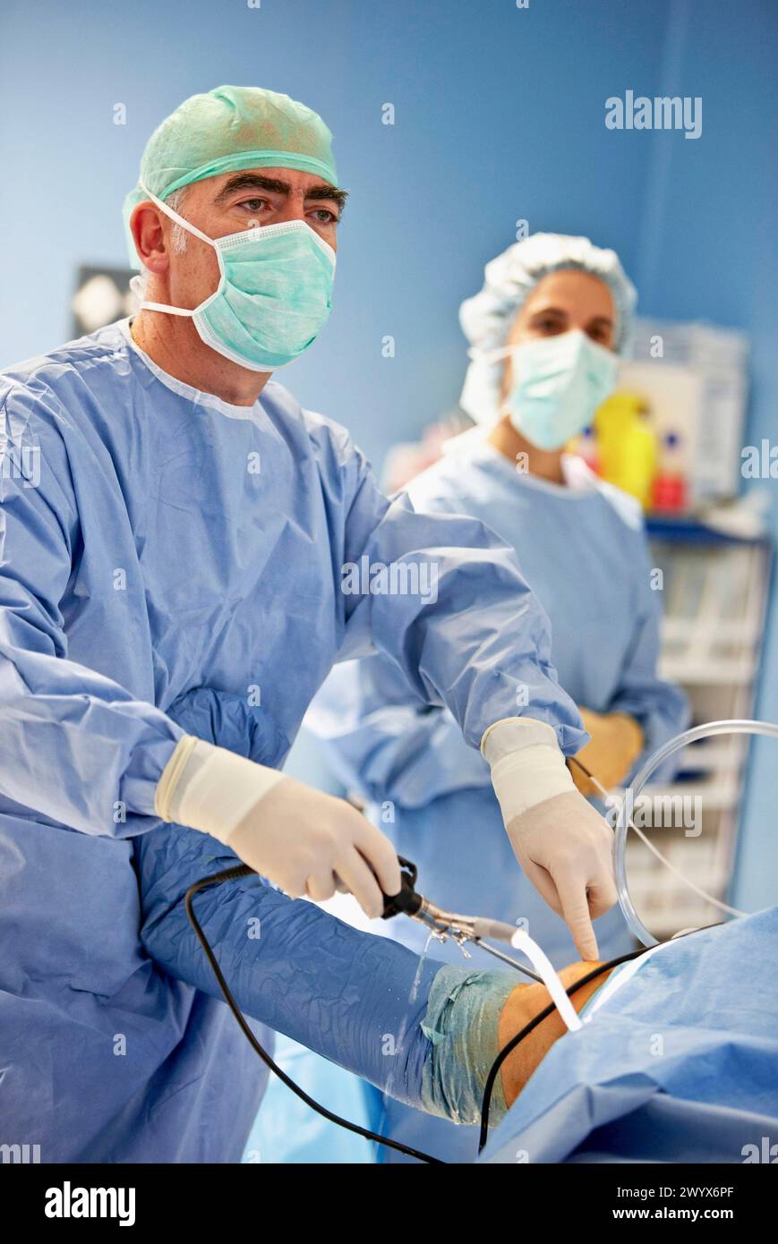 Arthroscopic knee surgery hi-res stock photography and images - Alamy