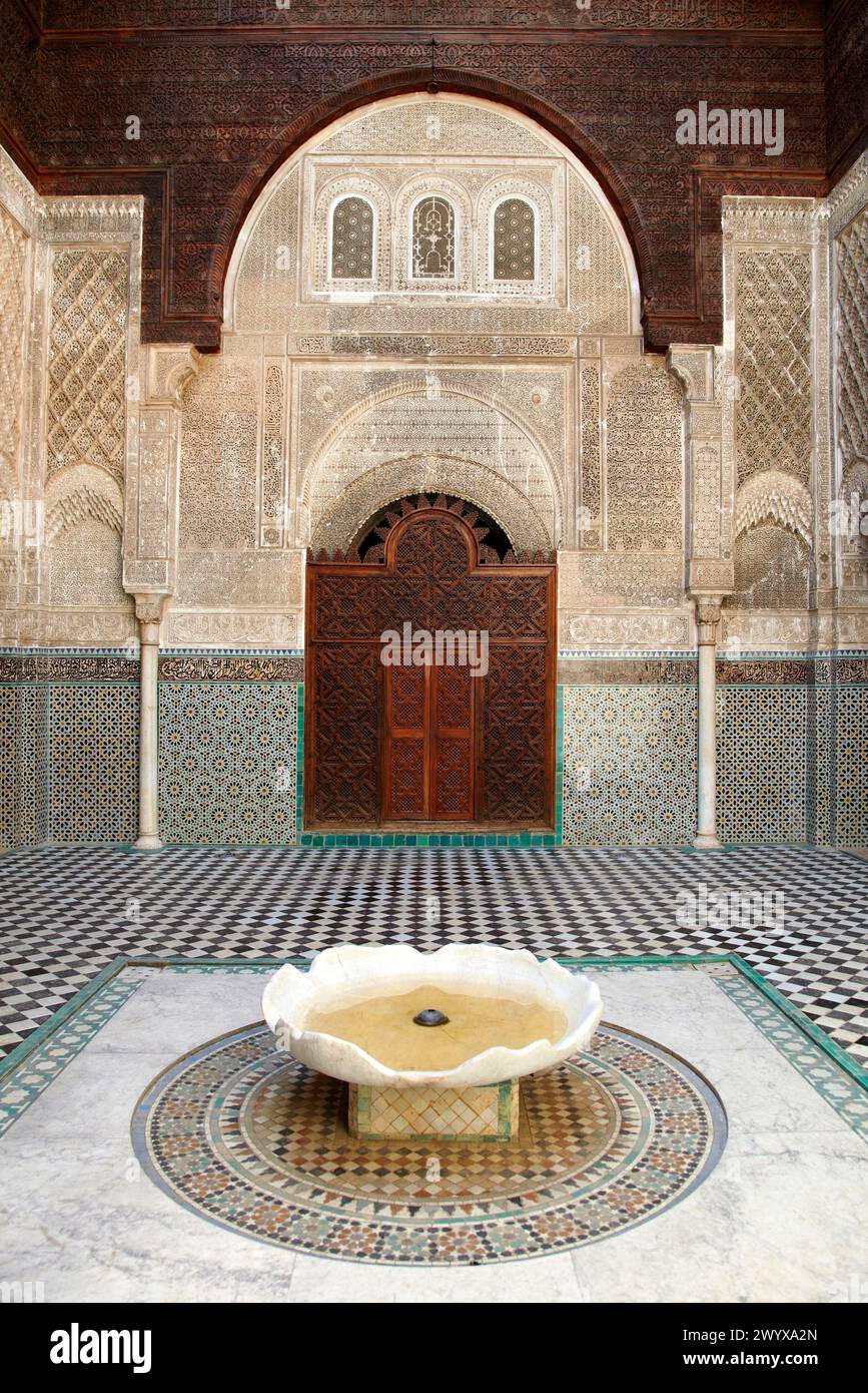 Fez interior architecture vertical hi-res stock photography and images ...