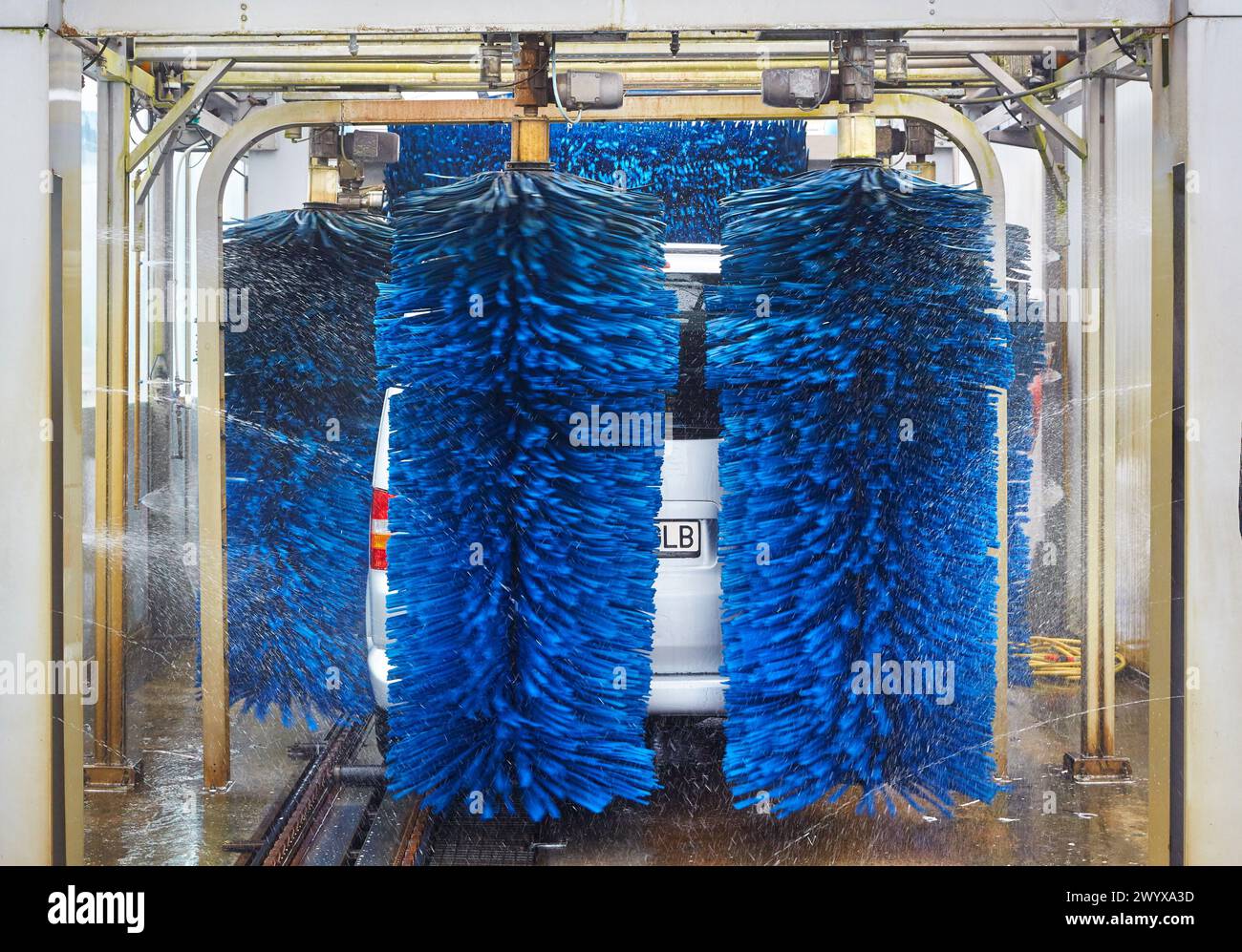 Without car wash hi-res stock photography and images - Alamy