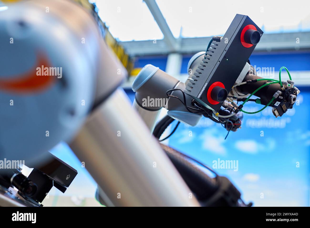 Use of flexible robotics in industrial manufacturing processes, Mobile ...