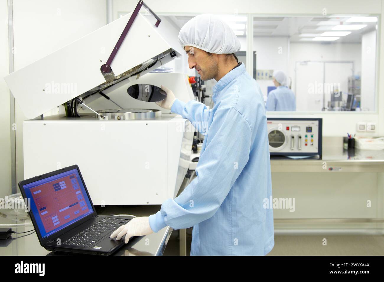 Computer thermal image hi-res stock photography and images - Alamy