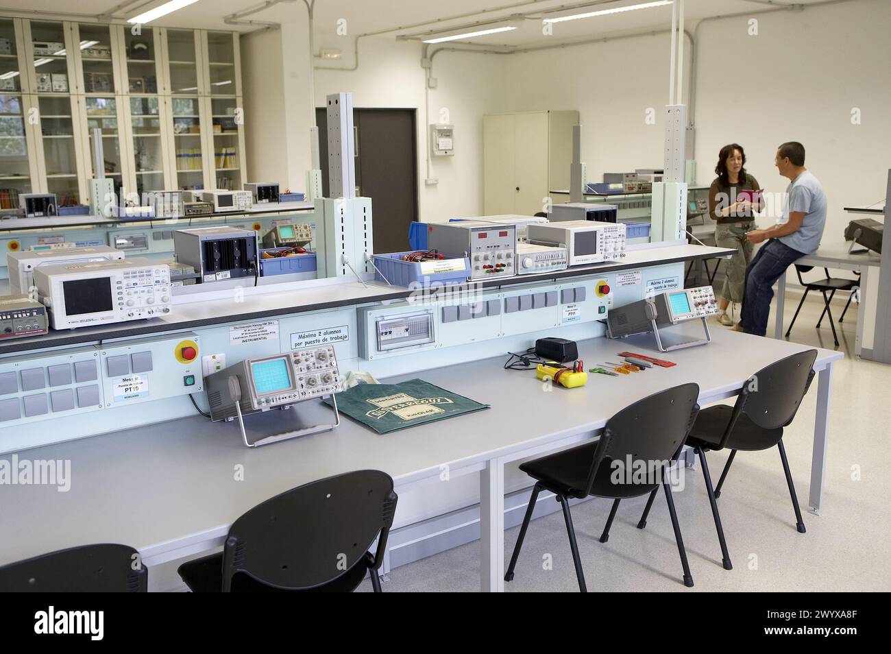 Escuela politécnica hi-res stock photography and images - Alamy