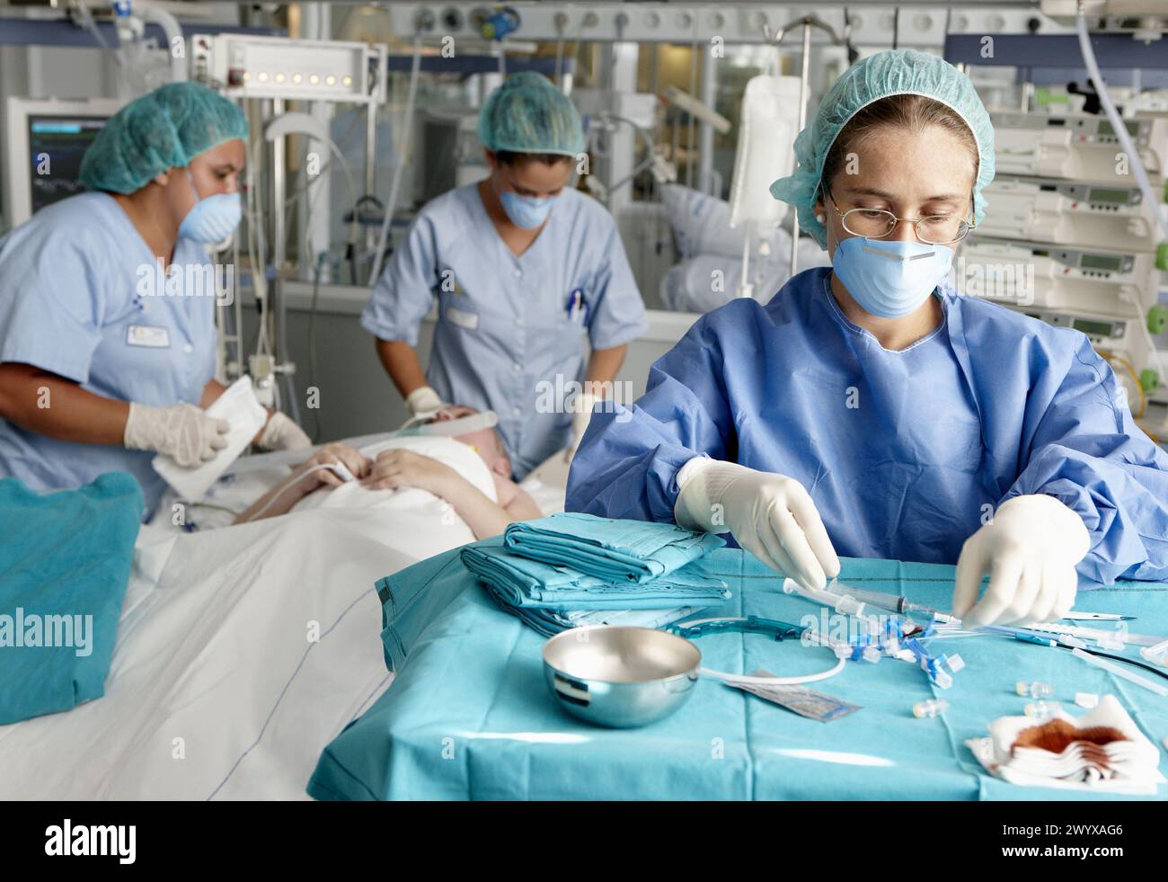 Box, Resuscitation unit. Hospital Universitario de Gran Canaria Doctor ...