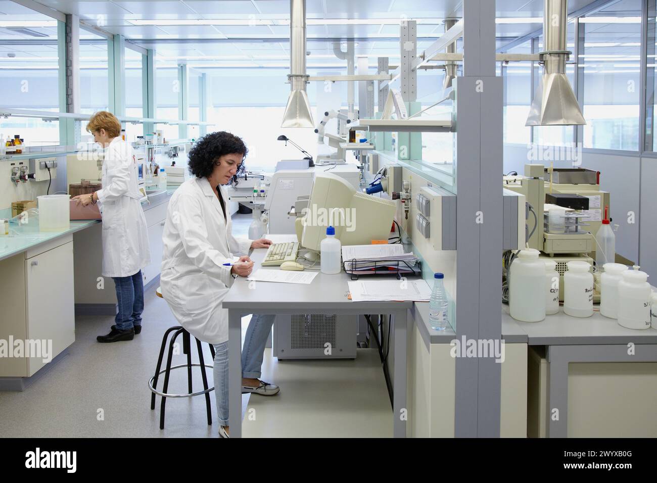 Graphite furnace, Measurement of metals in water samples, plant and ...