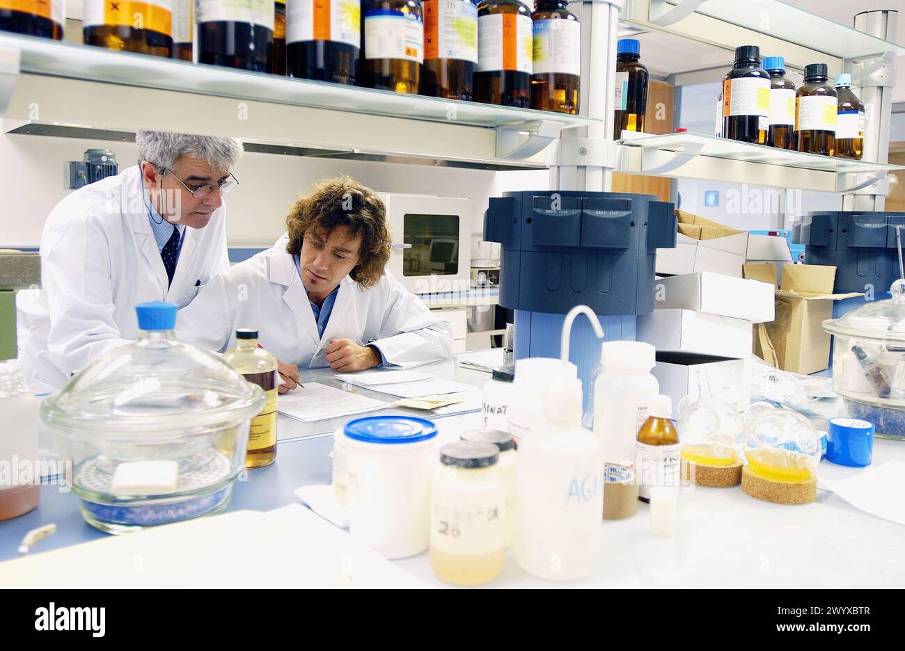 Chemical characterization laboratory Stock Photo - Alamy