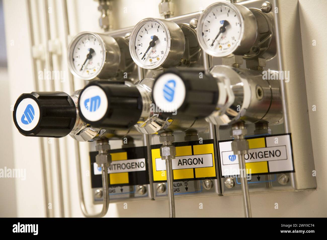 Nitrogen gases hi-res stock photography and images - Alamy