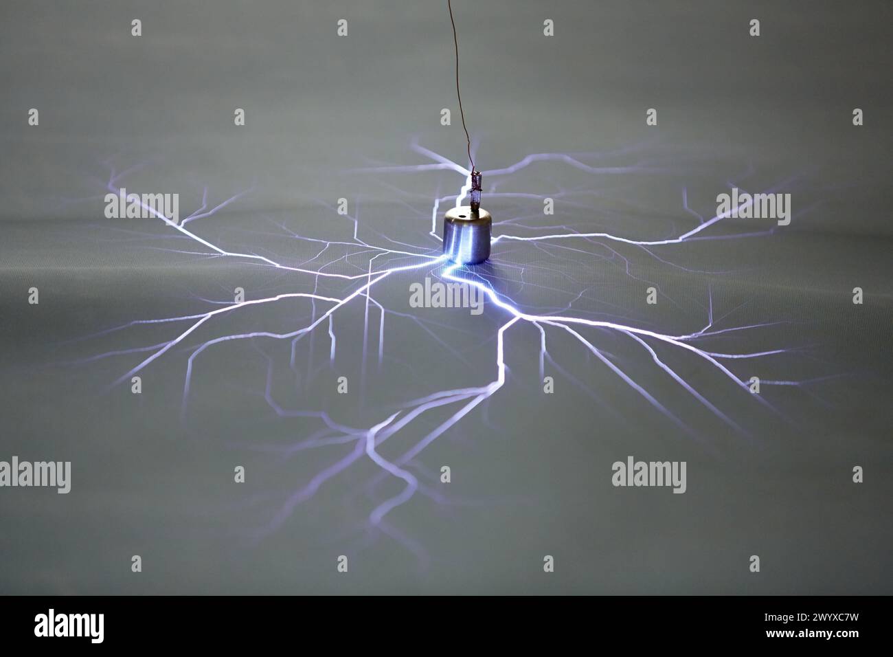 High voltage electric shock. Stiffness test insulating blanket. High ...