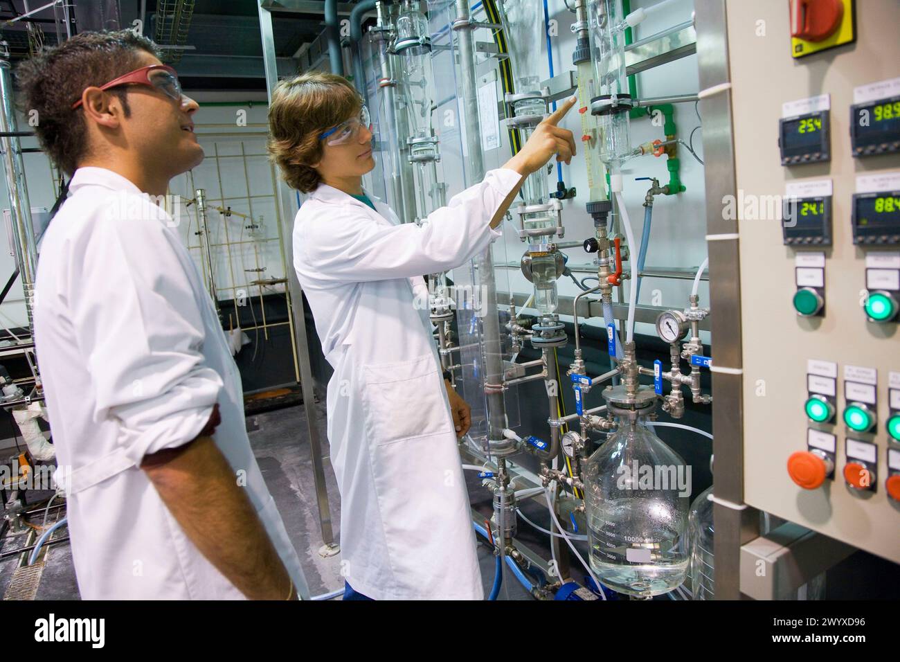 Escuela industrial hi-res stock photography and images - Alamy