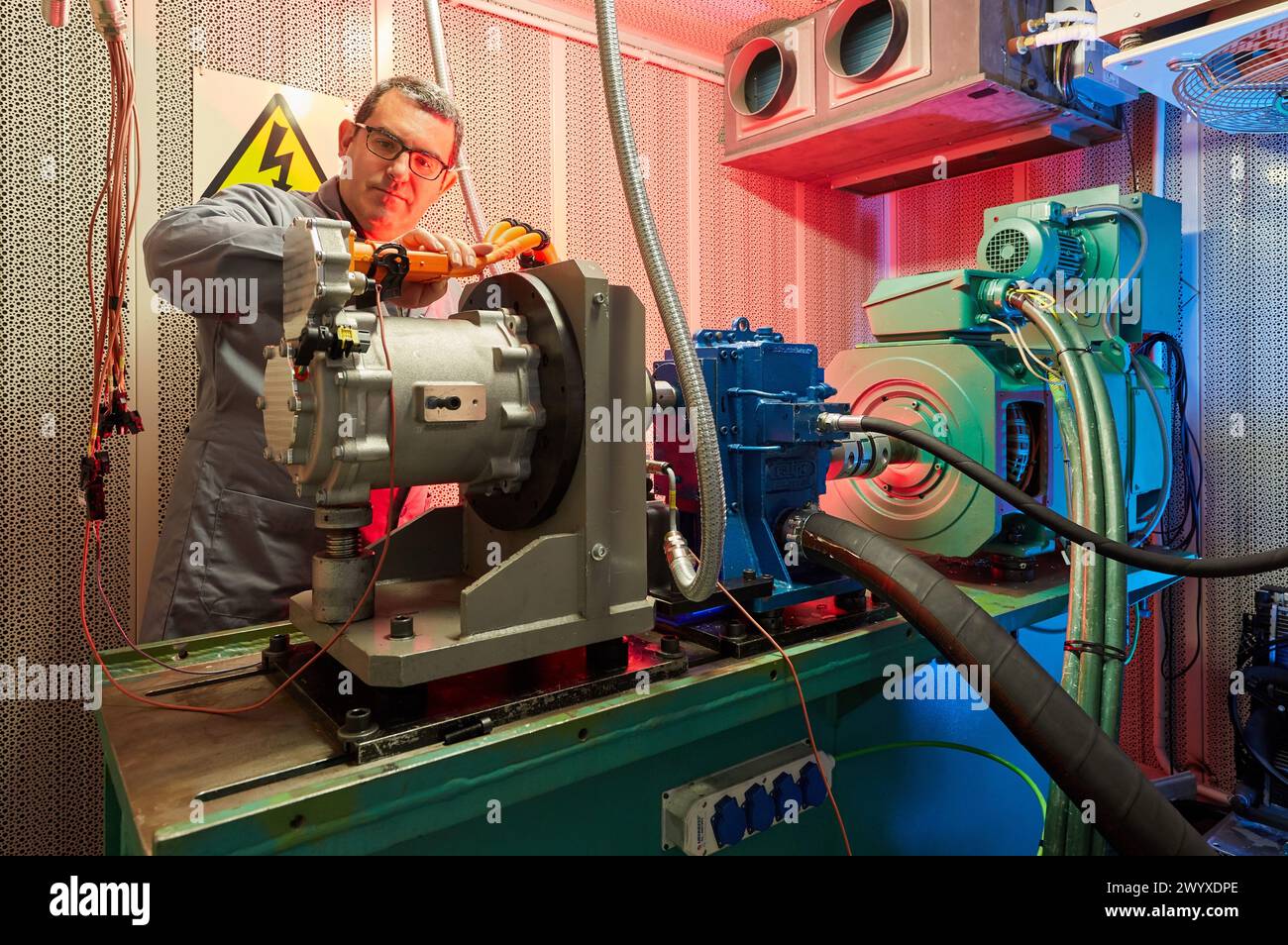 Engine test bench hi-res stock photography and images - Alamy