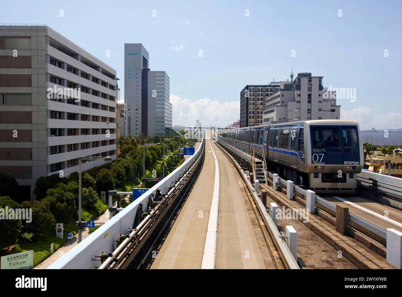 Yurikamome line, Monorail train, Tokyo, Japan Stock Photo - Alamy