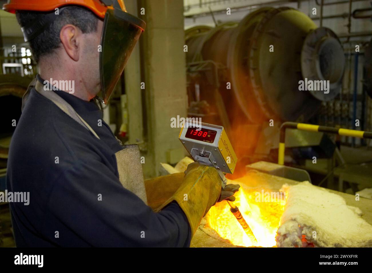 Iron foundry color hi-res stock photography and images - Alamy