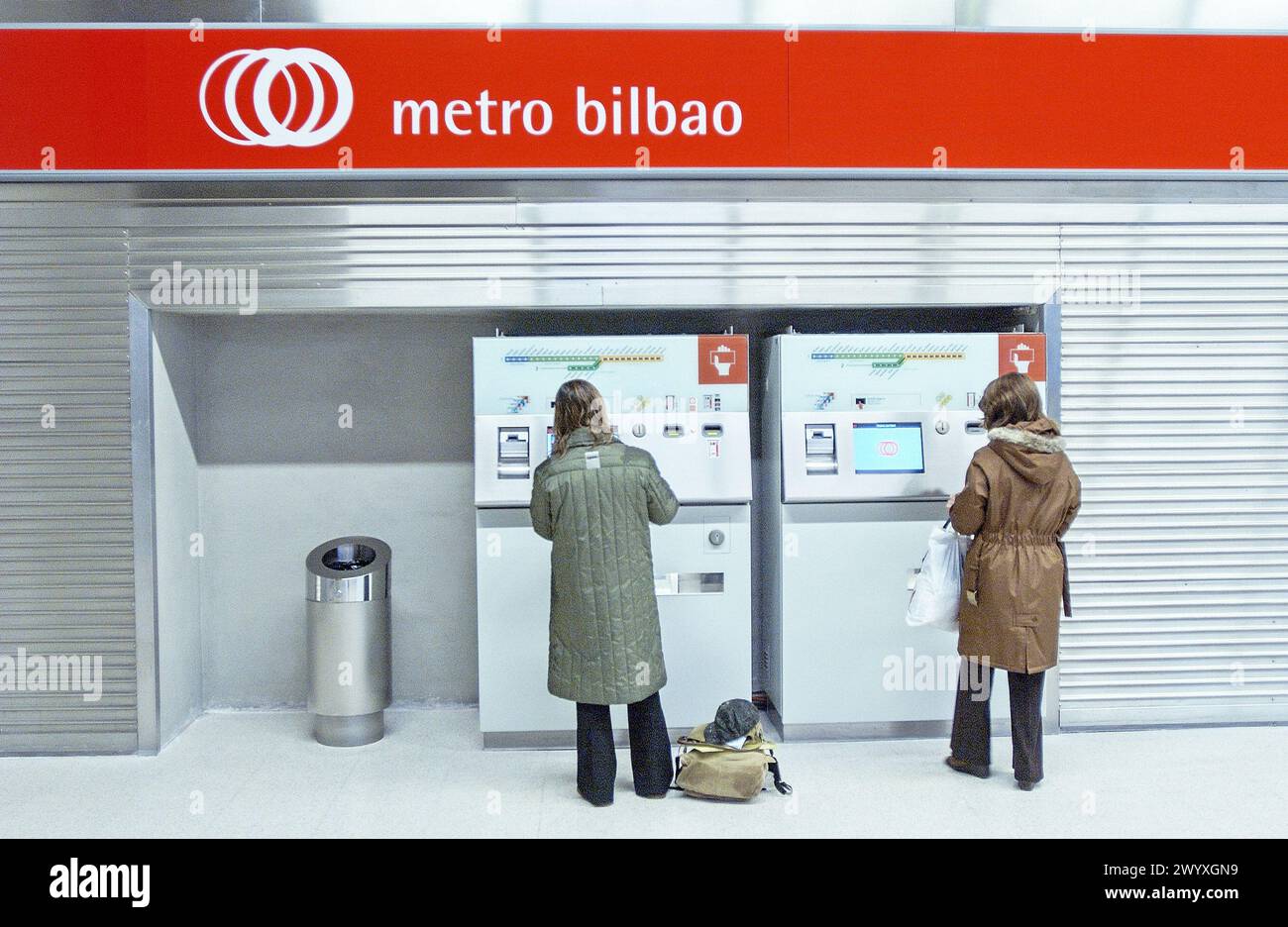 Ansio station, Bilbao subway designed by architect Normal Foster ...