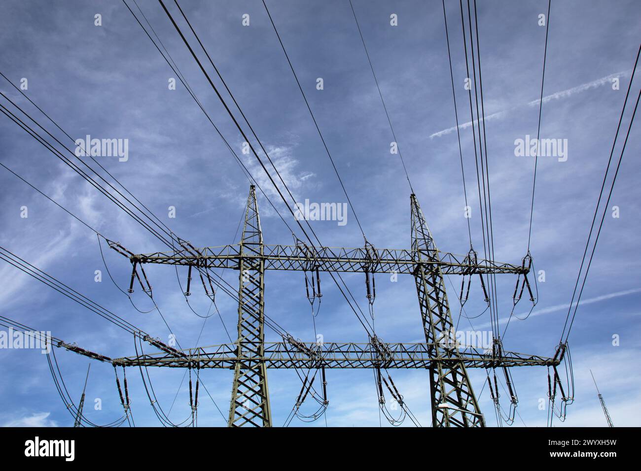 Vienna, Austria. 08th Apr, 2024. AUSTRIA; VIENNA; 20240408; Electricity - high-voltage lines of ...