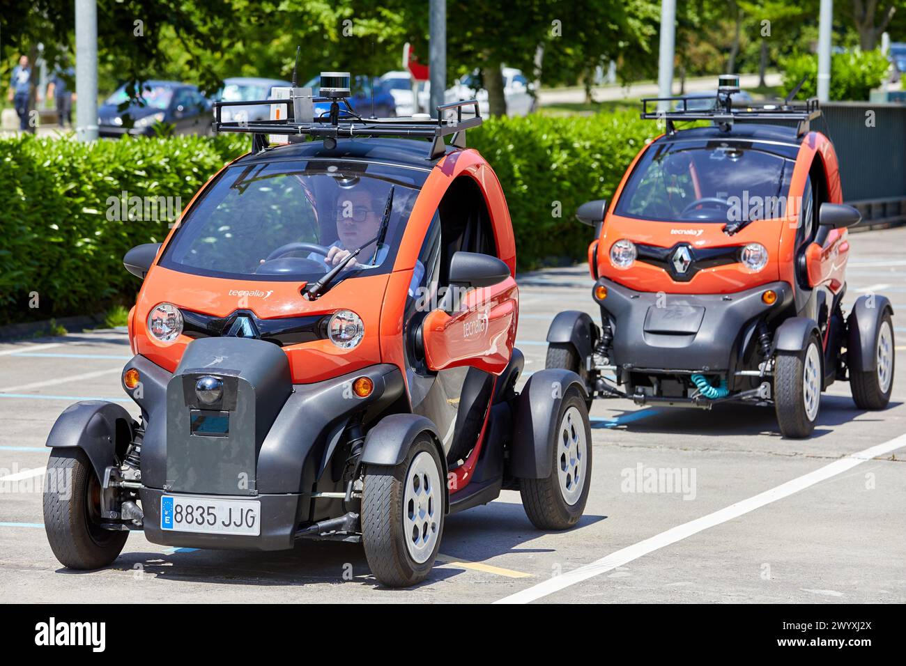 Twizzy, electric vehicle, Researchers work in two electric cars, the ...