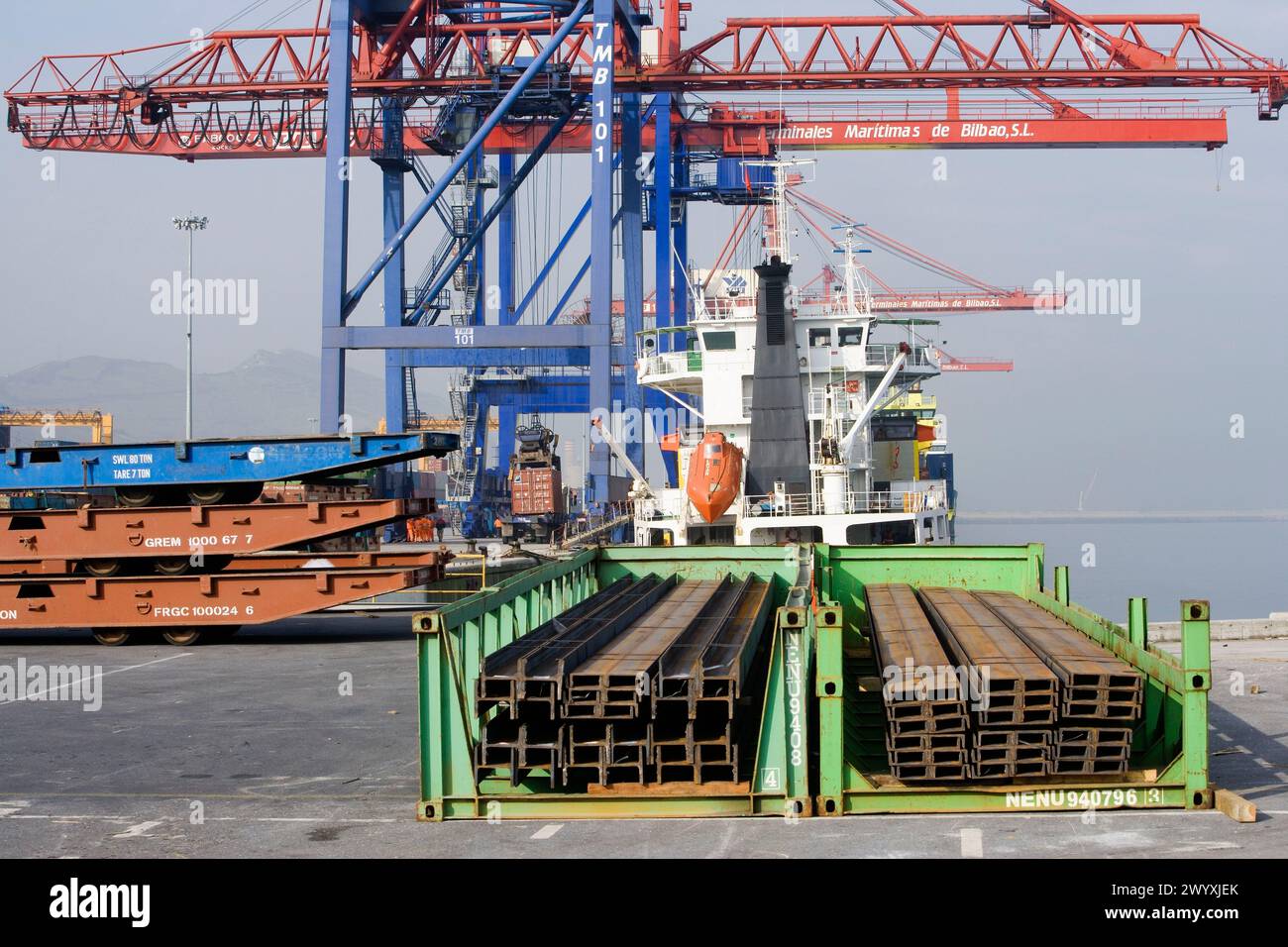 Steel beams, Port of Bilbao, Santurtzi. Biscay, Euskadi, Spain Stock ...