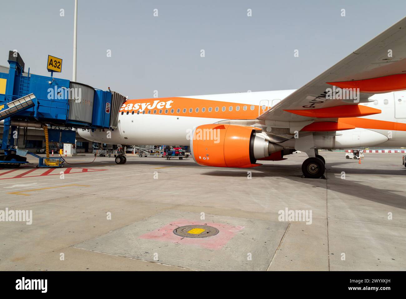 Easyjet Airbus A321, Athens Airport, Greece , Europe Stock Photo - Alamy