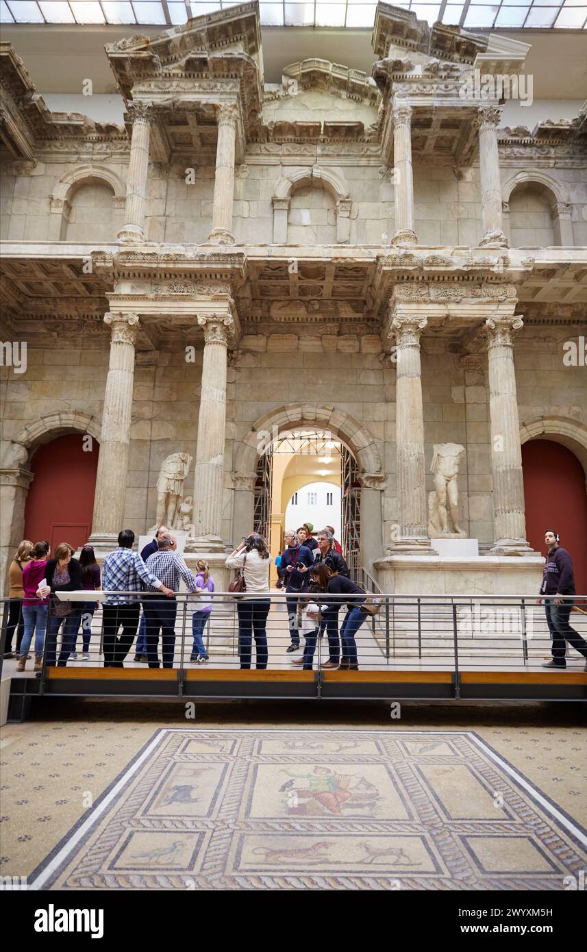 Reconstruction of The Market Gate of Miletus, Pergamon Museum, Berlin ...
