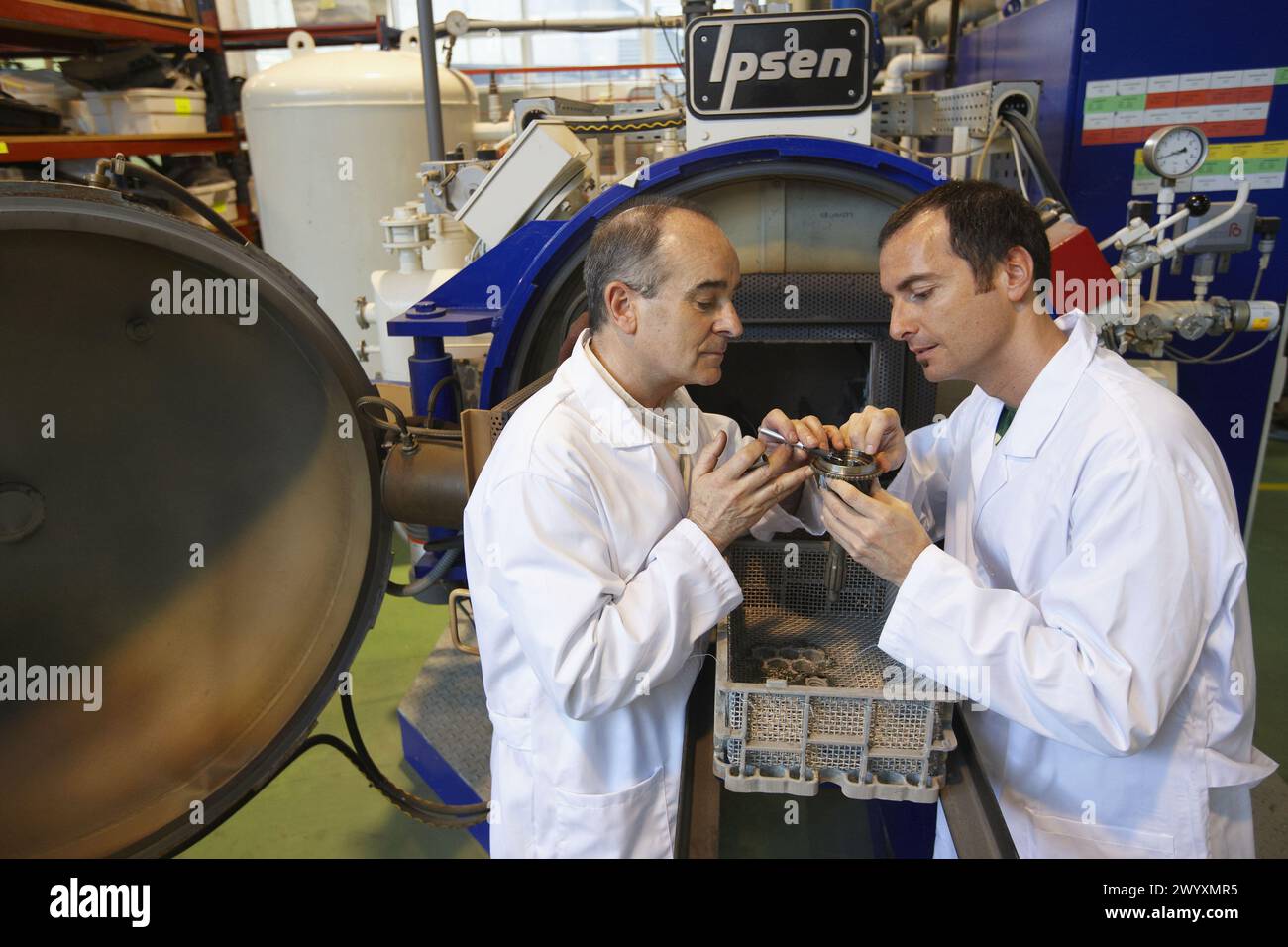 Vacuum furnace, vacuum heat treatment, metal manufacturing processes ...