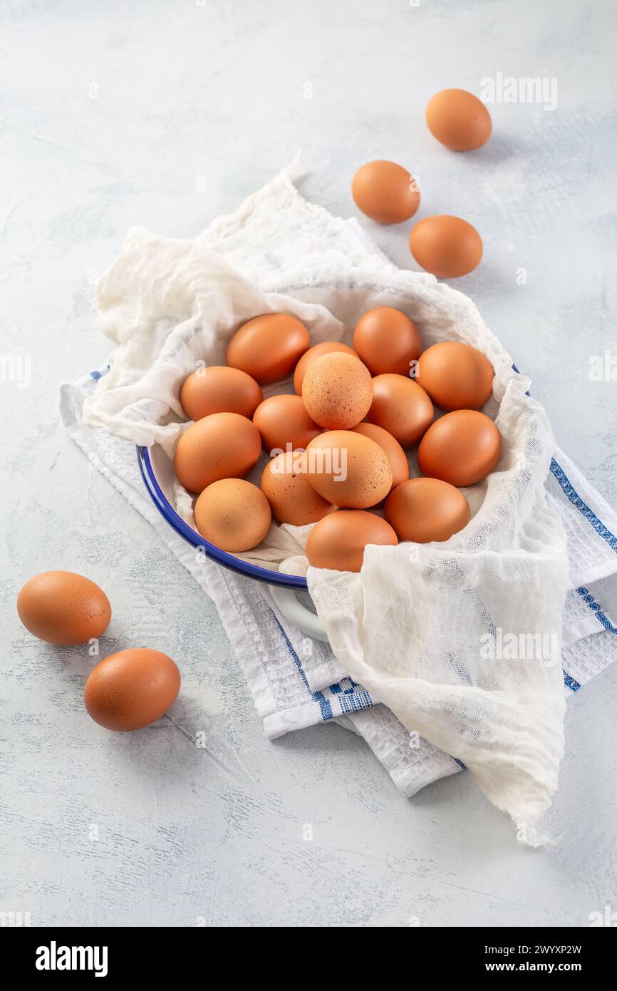 Organic fresh table eggs hi-res stock photography and images - Alamy