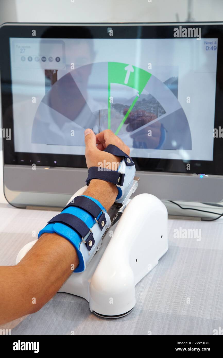 Tele rehabilitation hi-res stock photography and images - Alamy