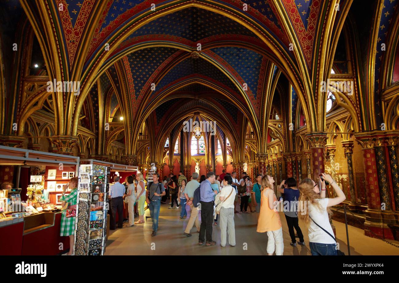 Capilla real de paris hi-res stock photography and images - Alamy