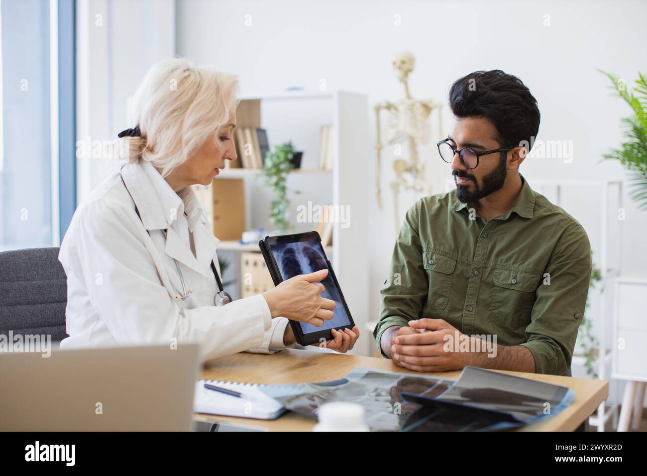Developing lungs hi-res stock photography and images - Alamy