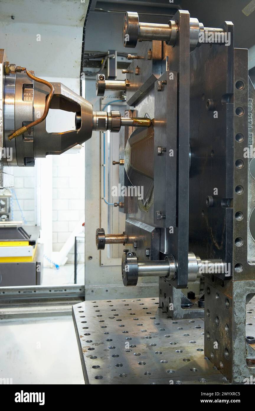 Incremental sheet forming hi-res stock photography and images - Alamy