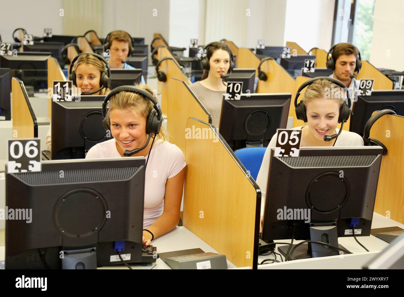 Media room, language laboratory, Students, School of Business, UPV, EHU, University of Basque ...