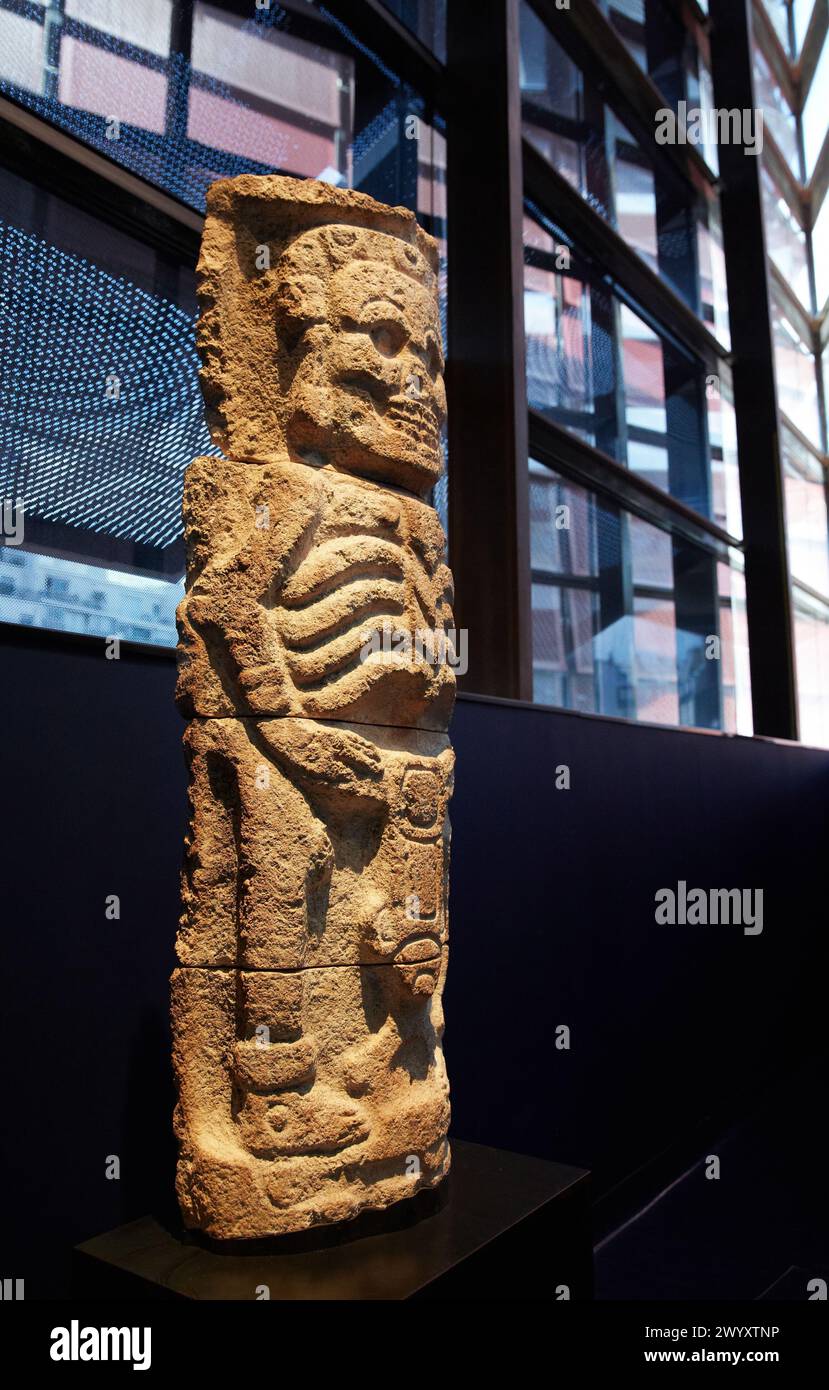 Relief column hi-res stock photography and images - Alamy