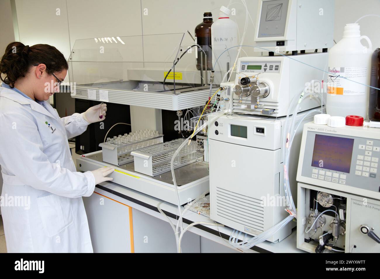 HPLC-MS (High Performance Liquid Chromatography-Mass Spectrometry ...