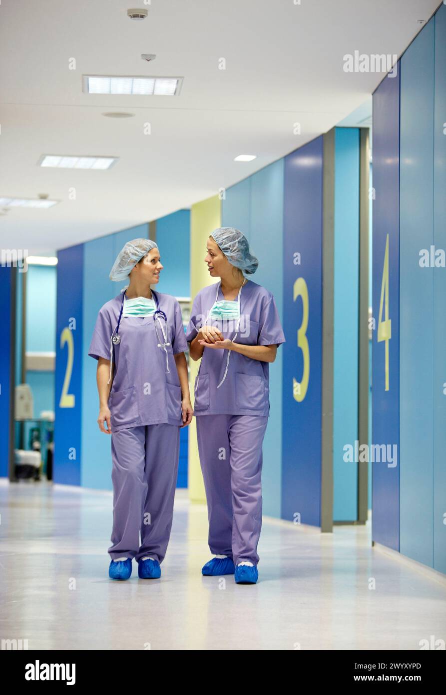 Hospital door numbers hi-res stock photography and images - Alamy