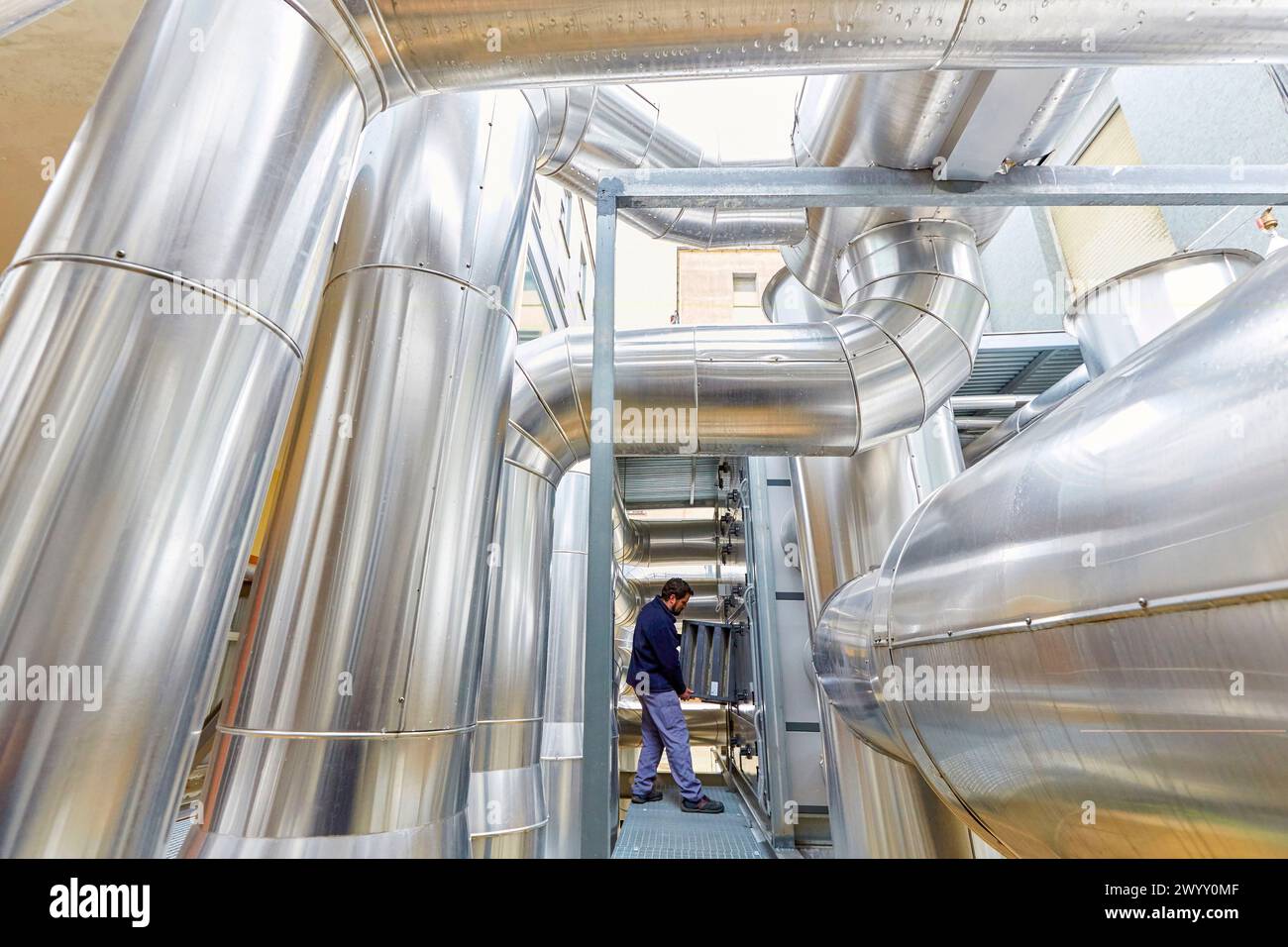 Installation of air conditioning, Ventilation air filters of the ...