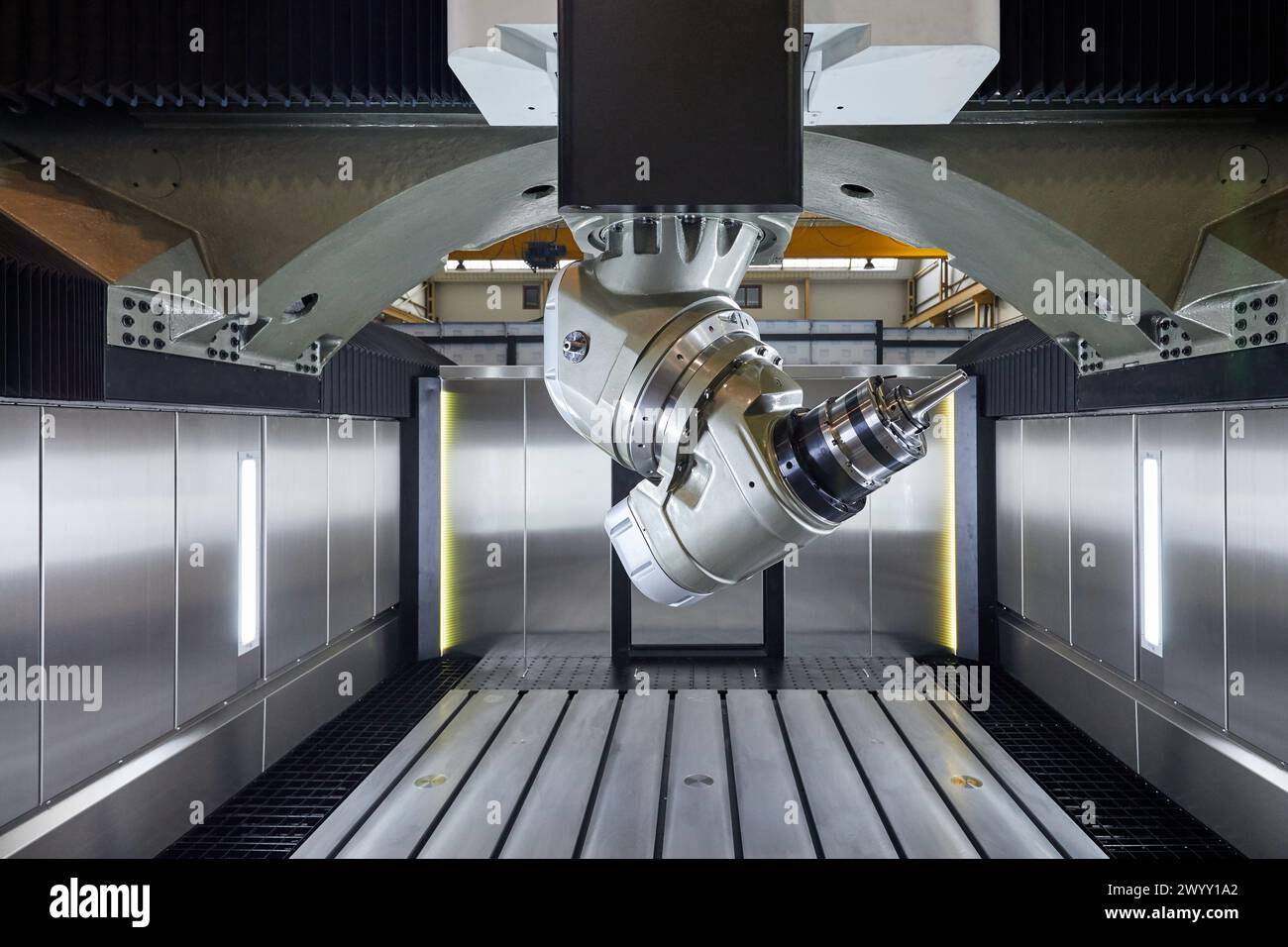 Machining Centre, CNC Milling. Machine tool, Metal industry, Mechanical ...