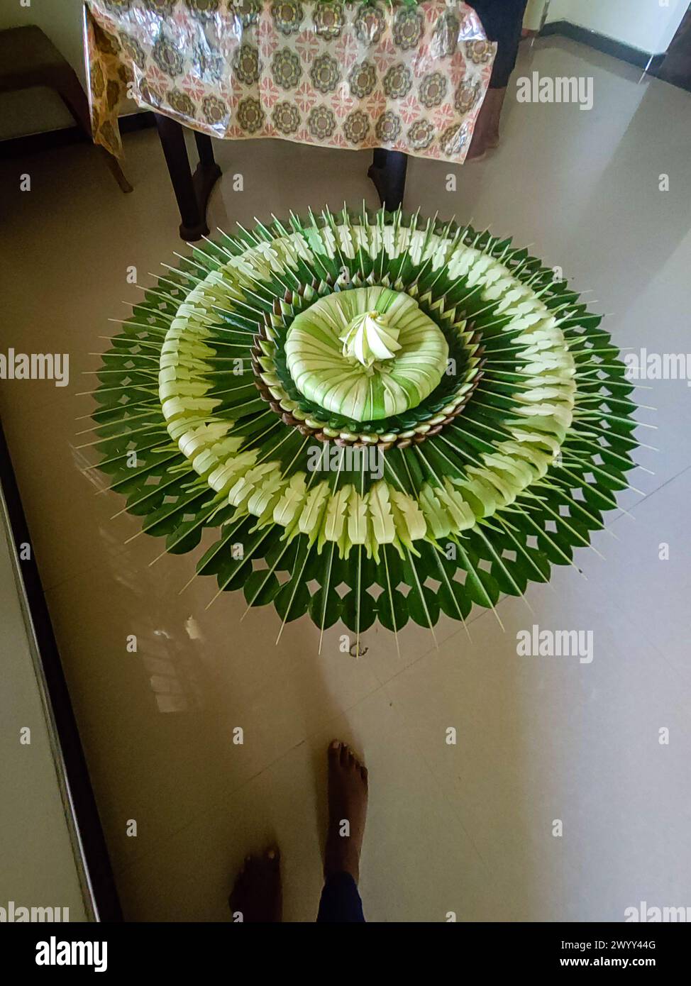 Woven coconut leaf hi-res stock photography and images - Alamy