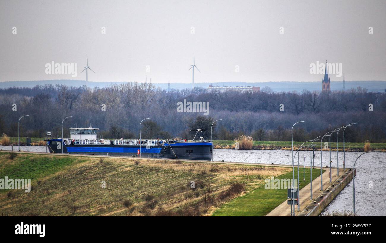 The mittelland canal hi-res stock photography and images - Alamy