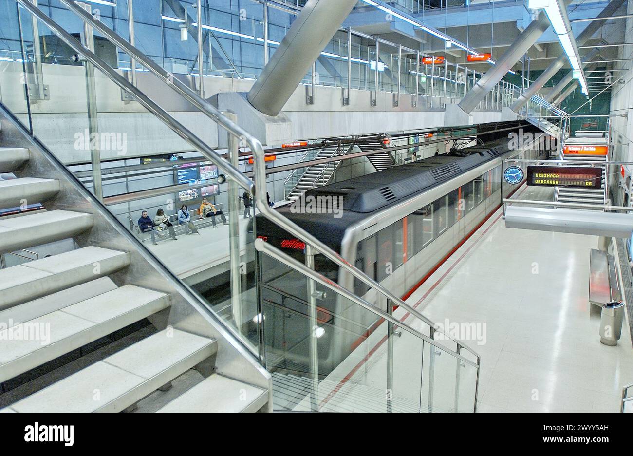 Ansio station, Bilbao subway designed by architect Normal Foster ...