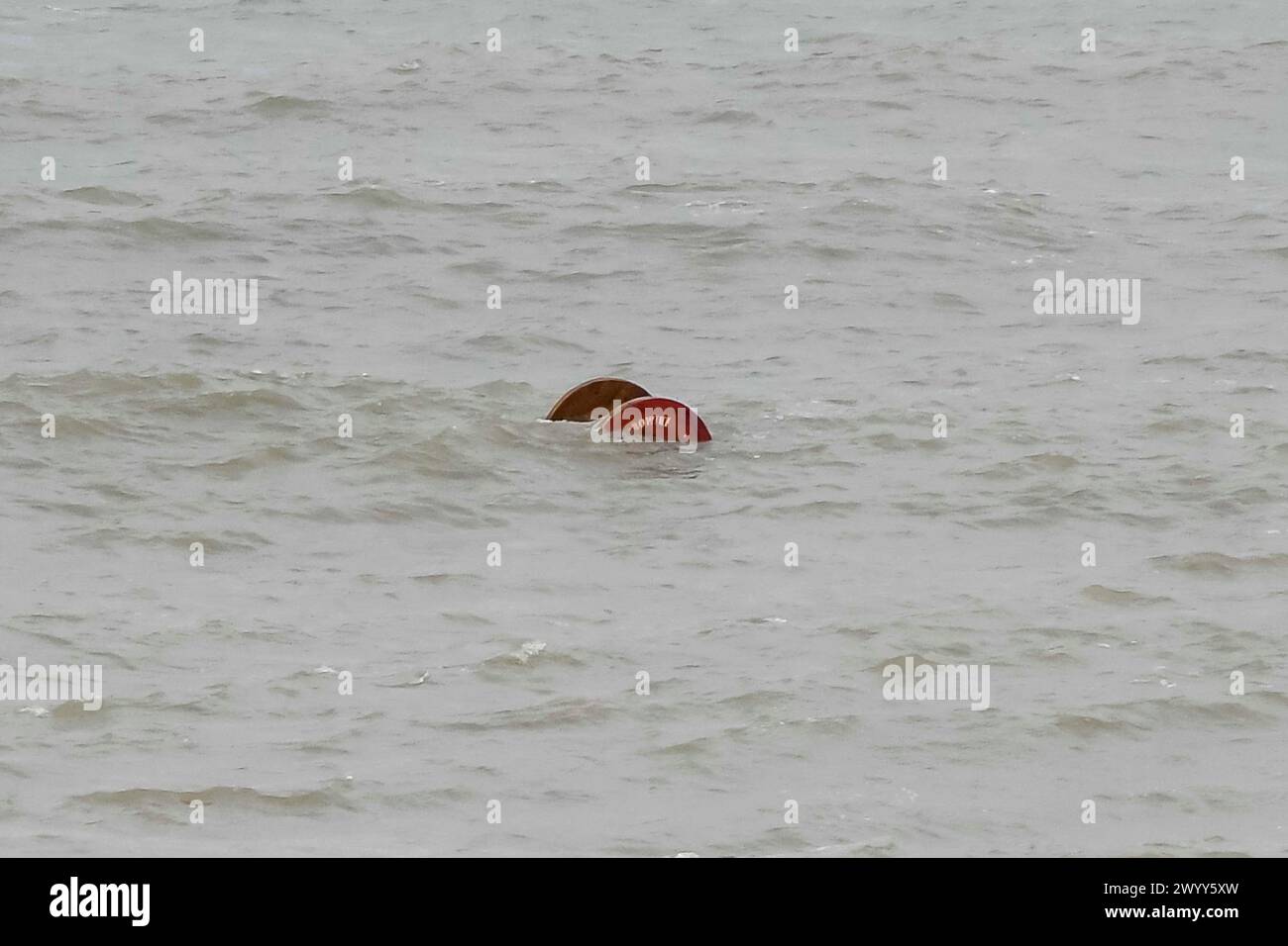 100 foot diameter hi-res stock photography and images - Alamy