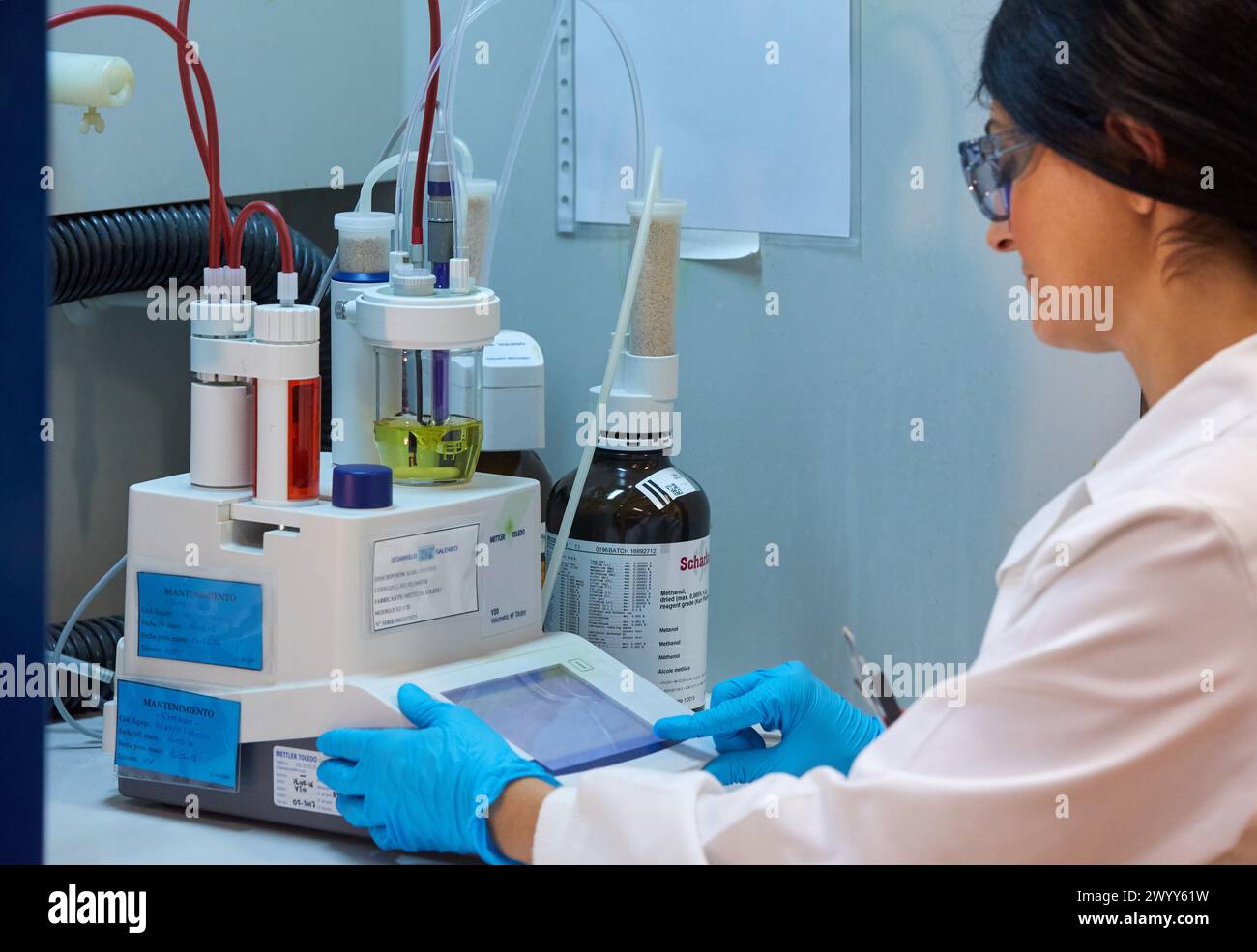 Karl fischer titrator hi-res stock photography and images - Alamy