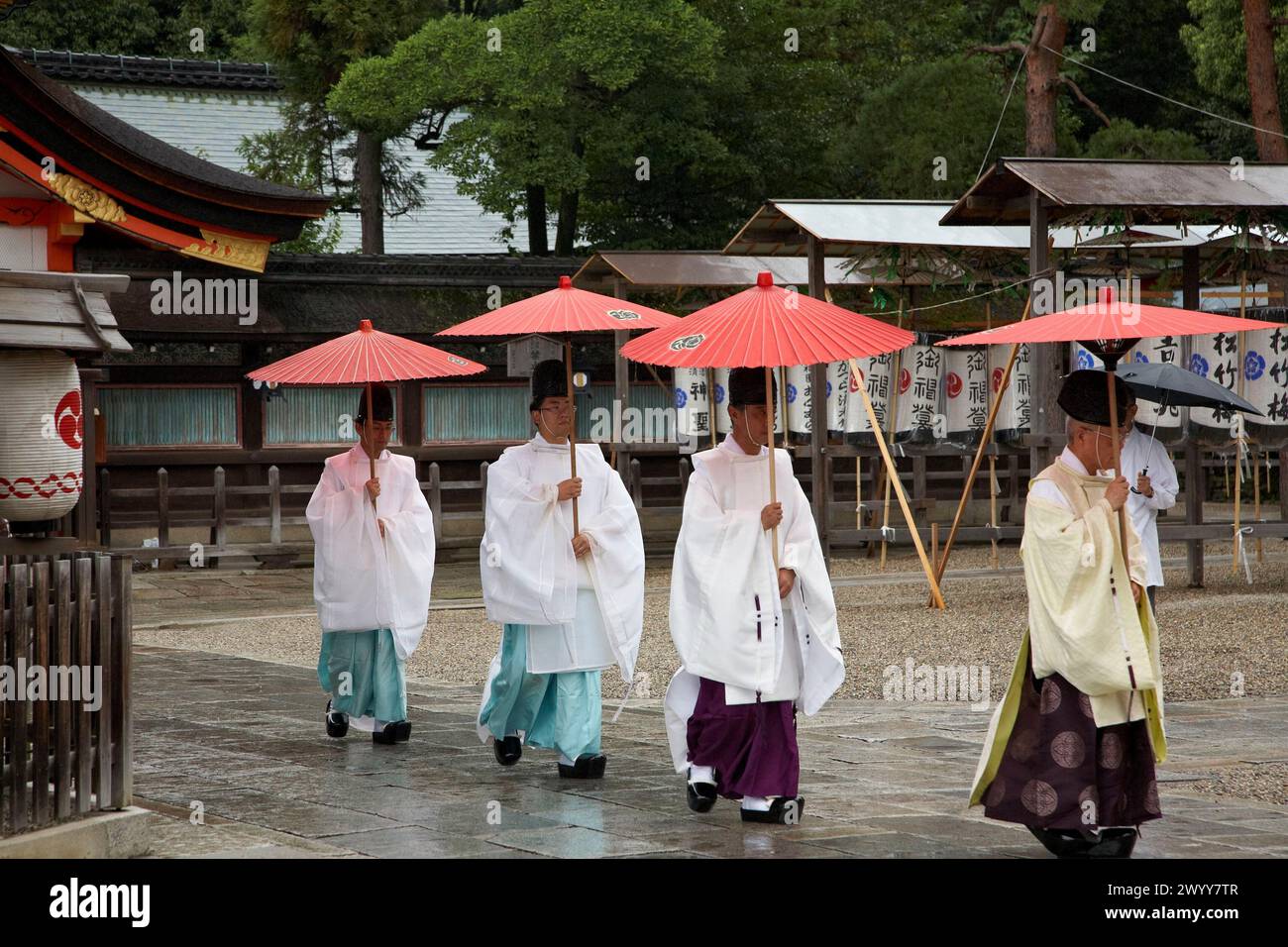 Jinja sanctuaries hi-res stock photography and images - Alamy