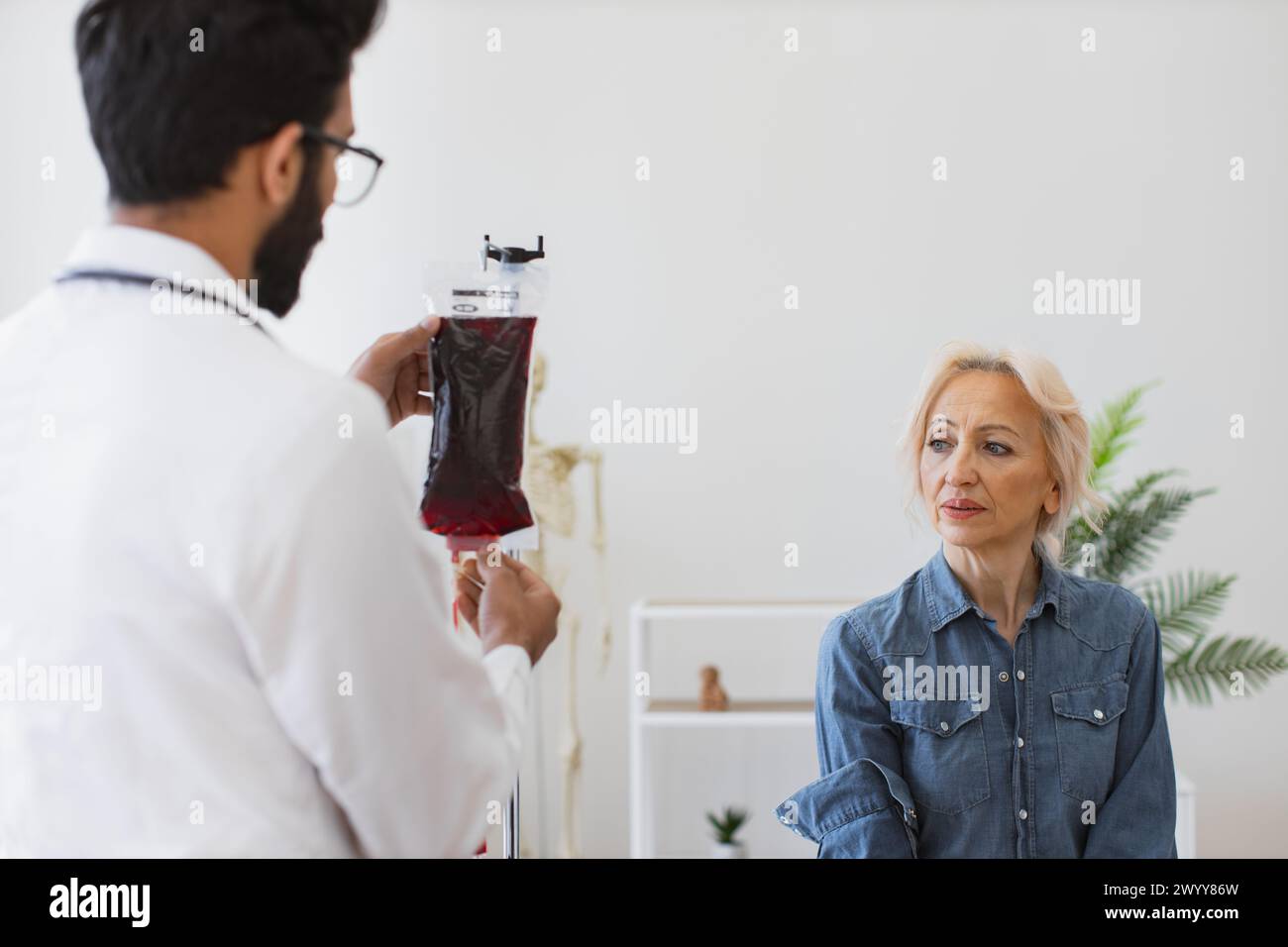 Transfusions hi-res stock photography and images - Alamy