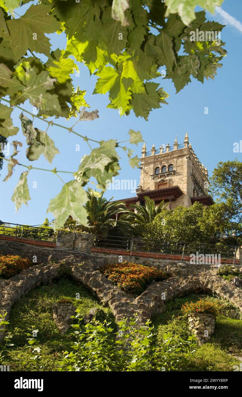 Palacio de los botin hi-res stock photography and images - Alamy