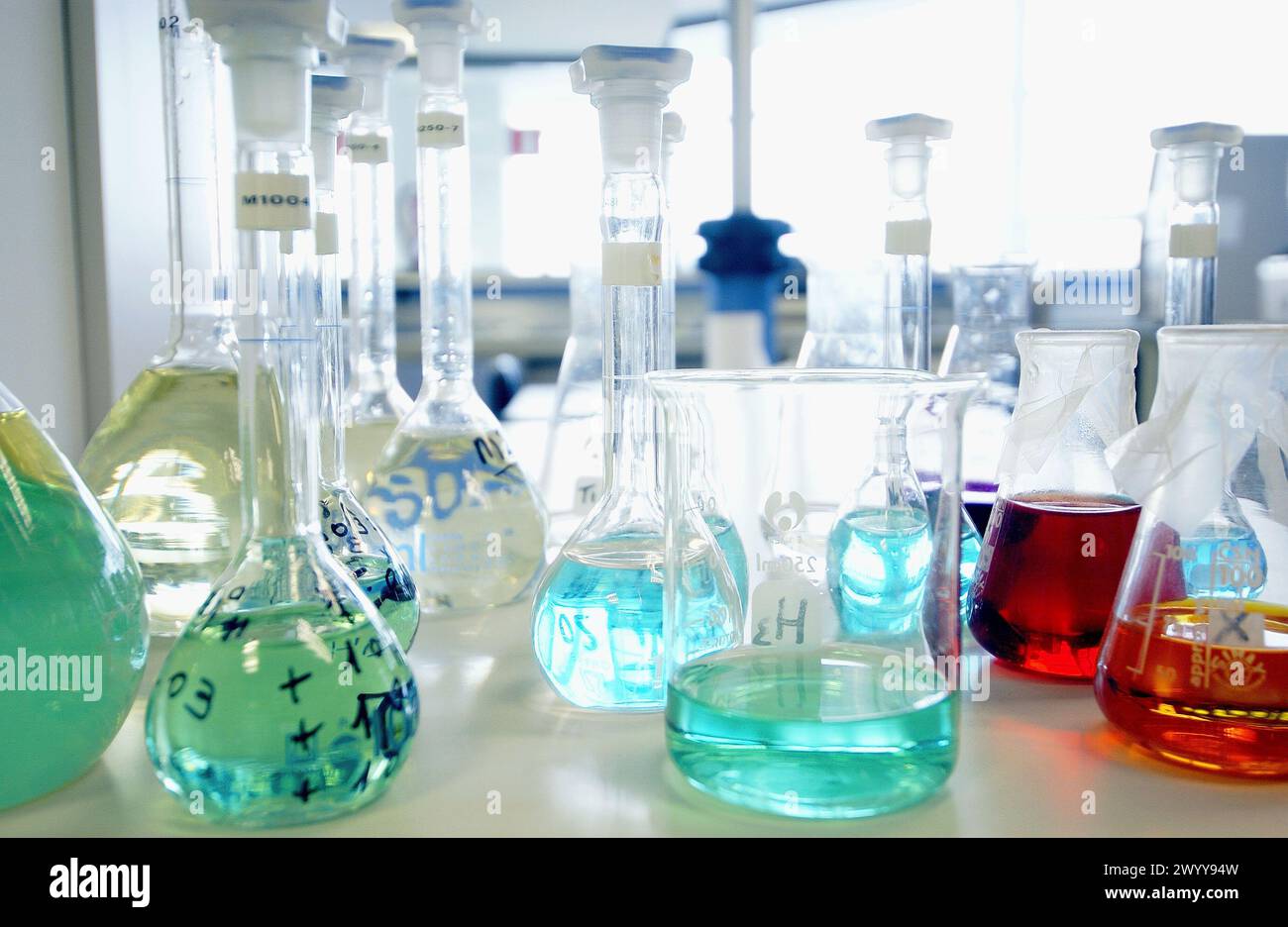 Chemical characterization laboratory Stock Photo - Alamy