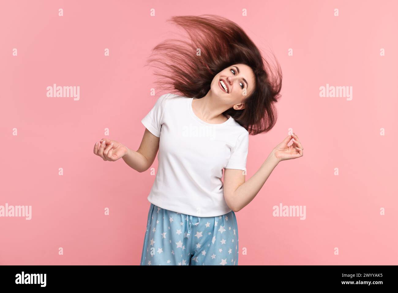 Woman shaking head portrait hi-res stock photography and images - Alamy