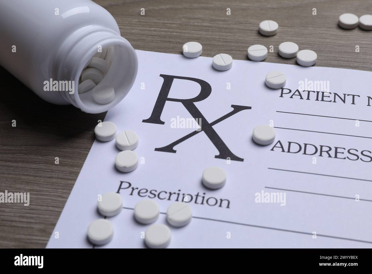 Medical prescription form hi-res stock photography and images - Alamy