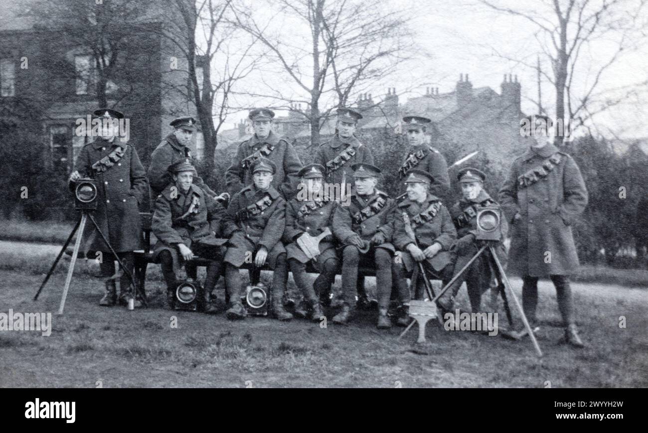 Ww1 artillery uniform hi-res stock photography and images - Alamy