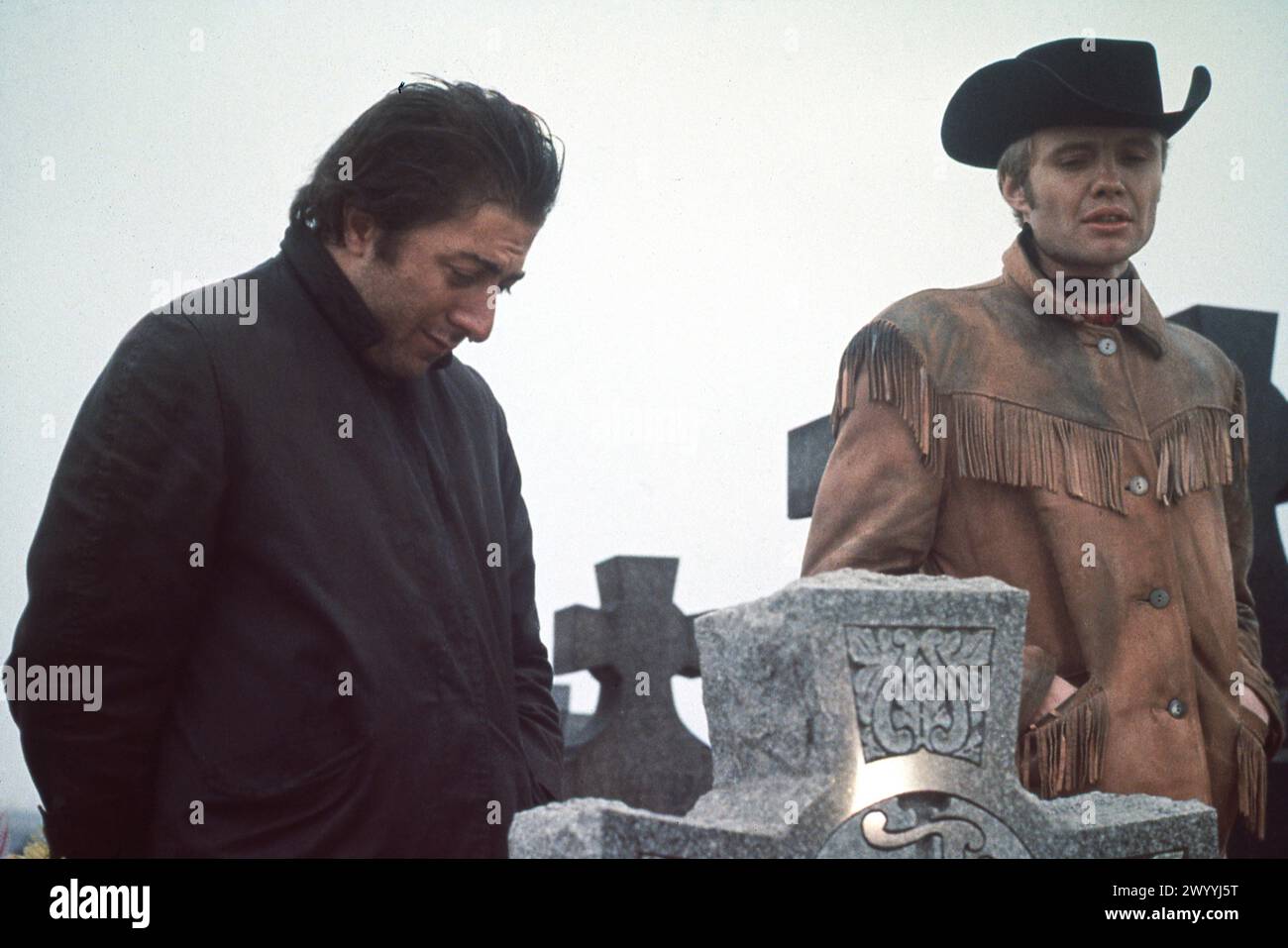 DUSTIN HOFFMAN and JON VOIGHT in MIDNIGHT COWBOY 1969 director JOHN ...