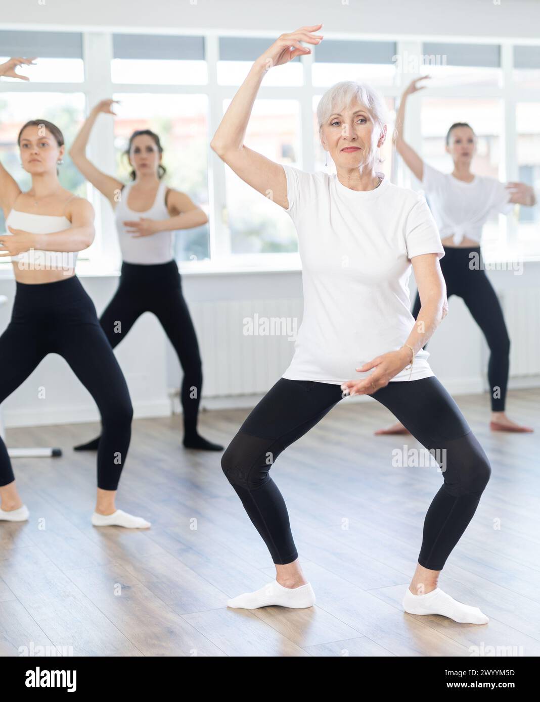 Elderly dancing ballet hi-res stock photography and images - Alamy