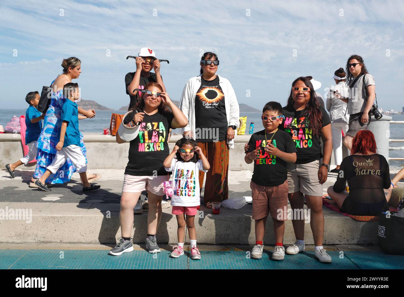 Mazatlan, Mexico. 08th Apr, 2024. People watch the solar eclipse ...