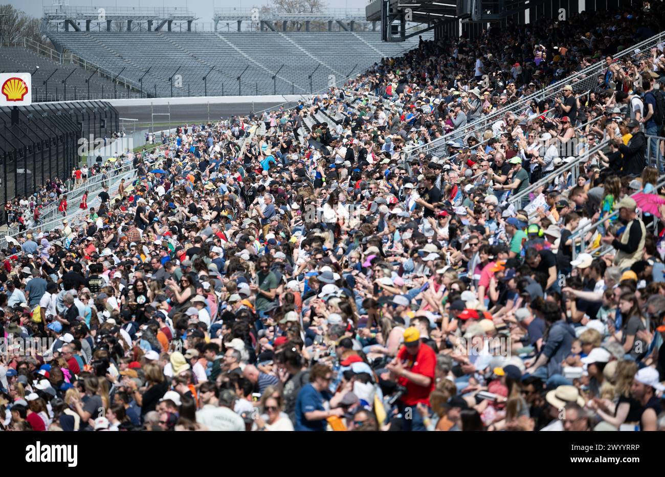Raceway stands hi-res stock photography and images - Alamy