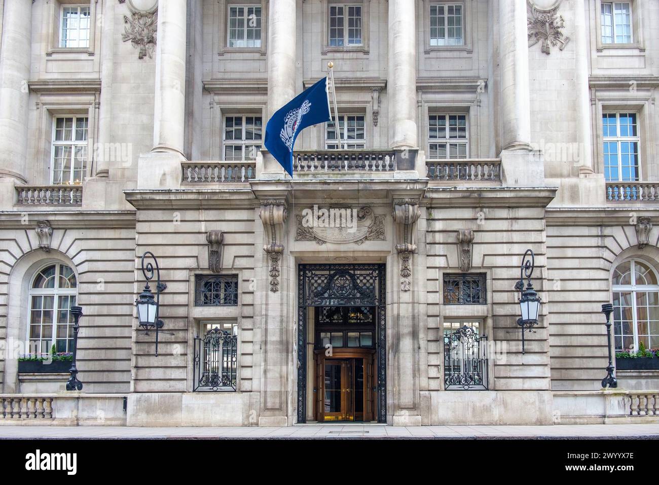 Rac club pall mall hi-res stock photography and images - Alamy